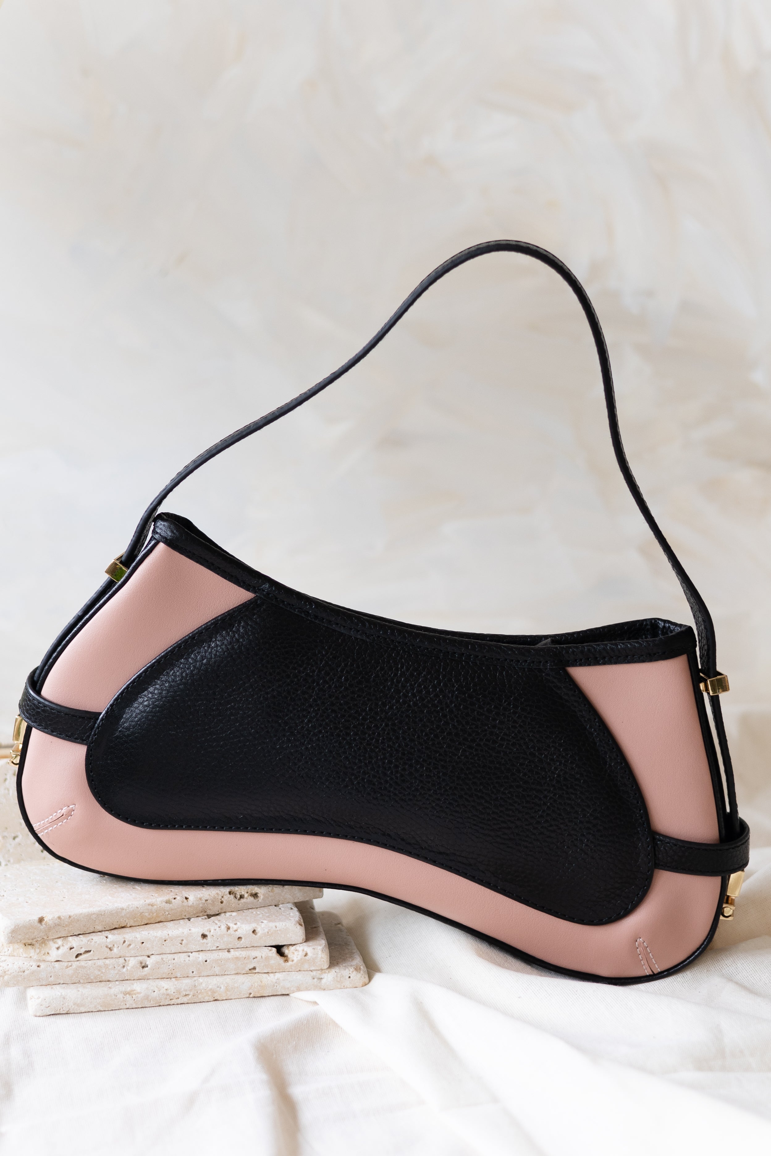 Lydia Light Red & Black